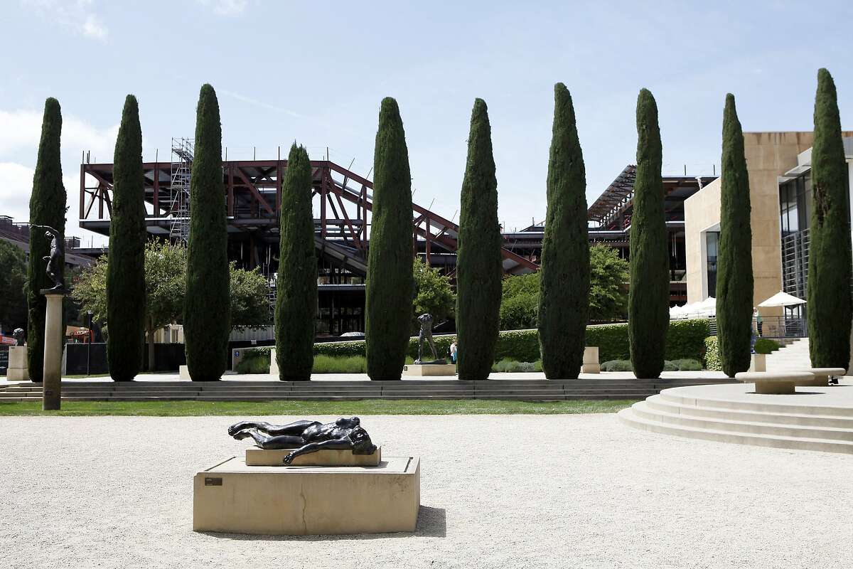 Stanford's art explosion in heart of Silicon Valley