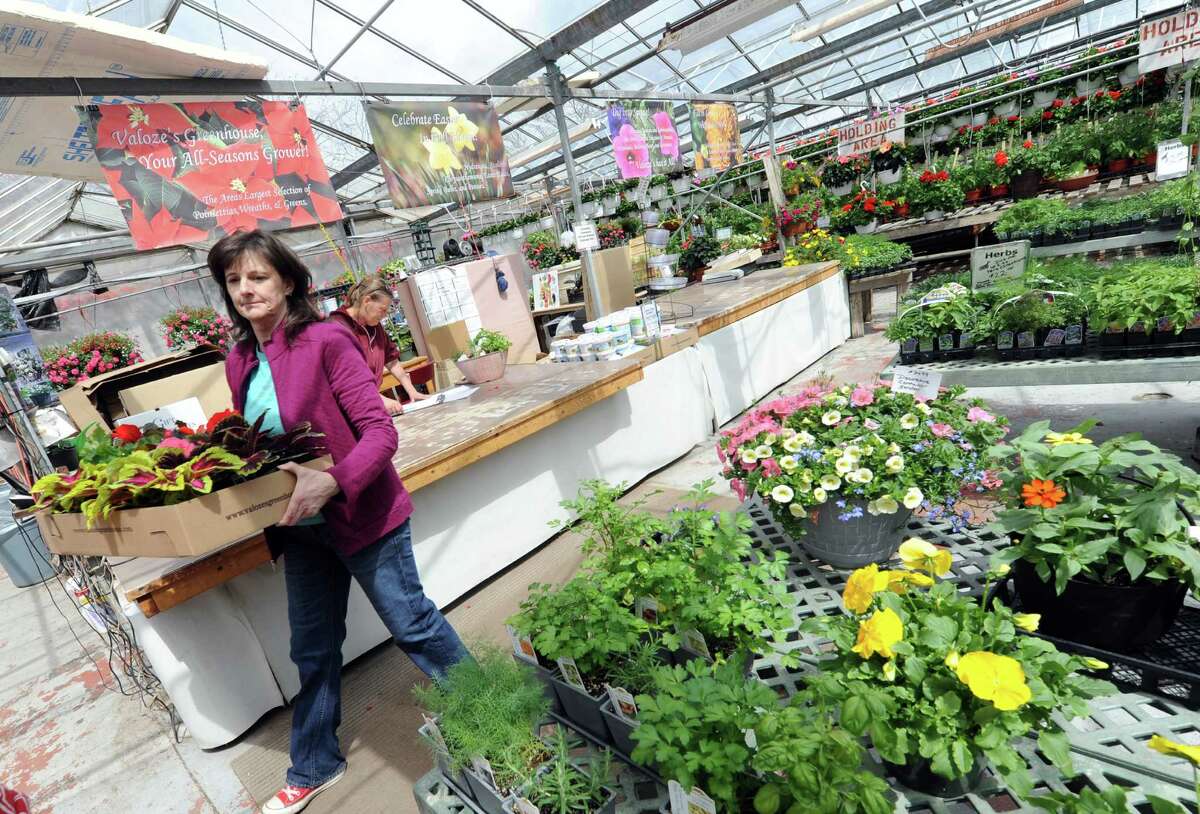 Cool spring affects some Capital Region businesses