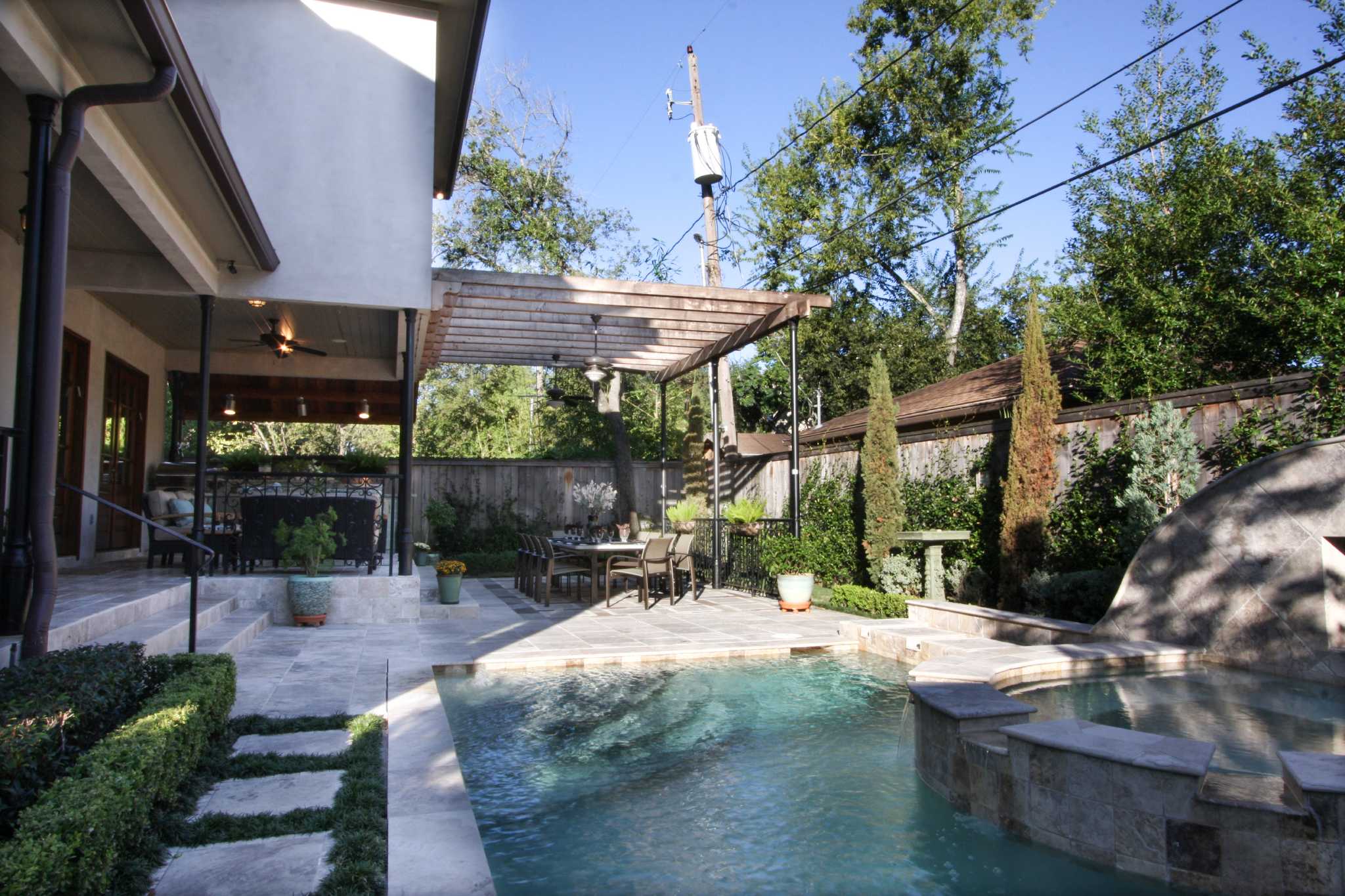 A blissful backyard in Bellaire, inspired by Jewish tradition