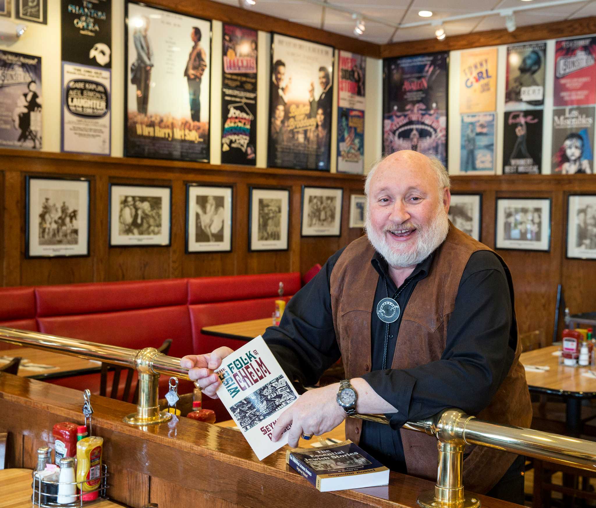 Houston rabbi publishes tales from nebbish, Jewish Lake Wobegon