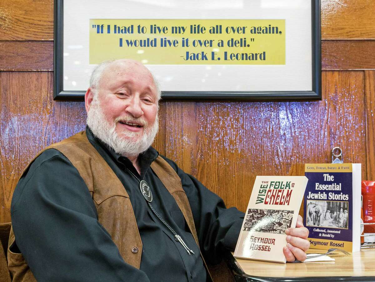 Houston rabbi publishes tales from nebbish, Jewish Lake Wobegon