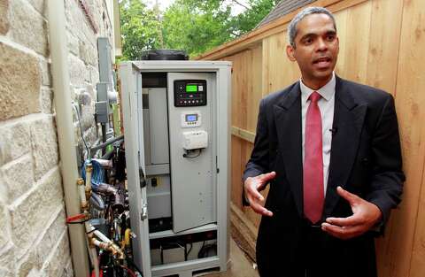 Natural gas-fueled house generates its own power