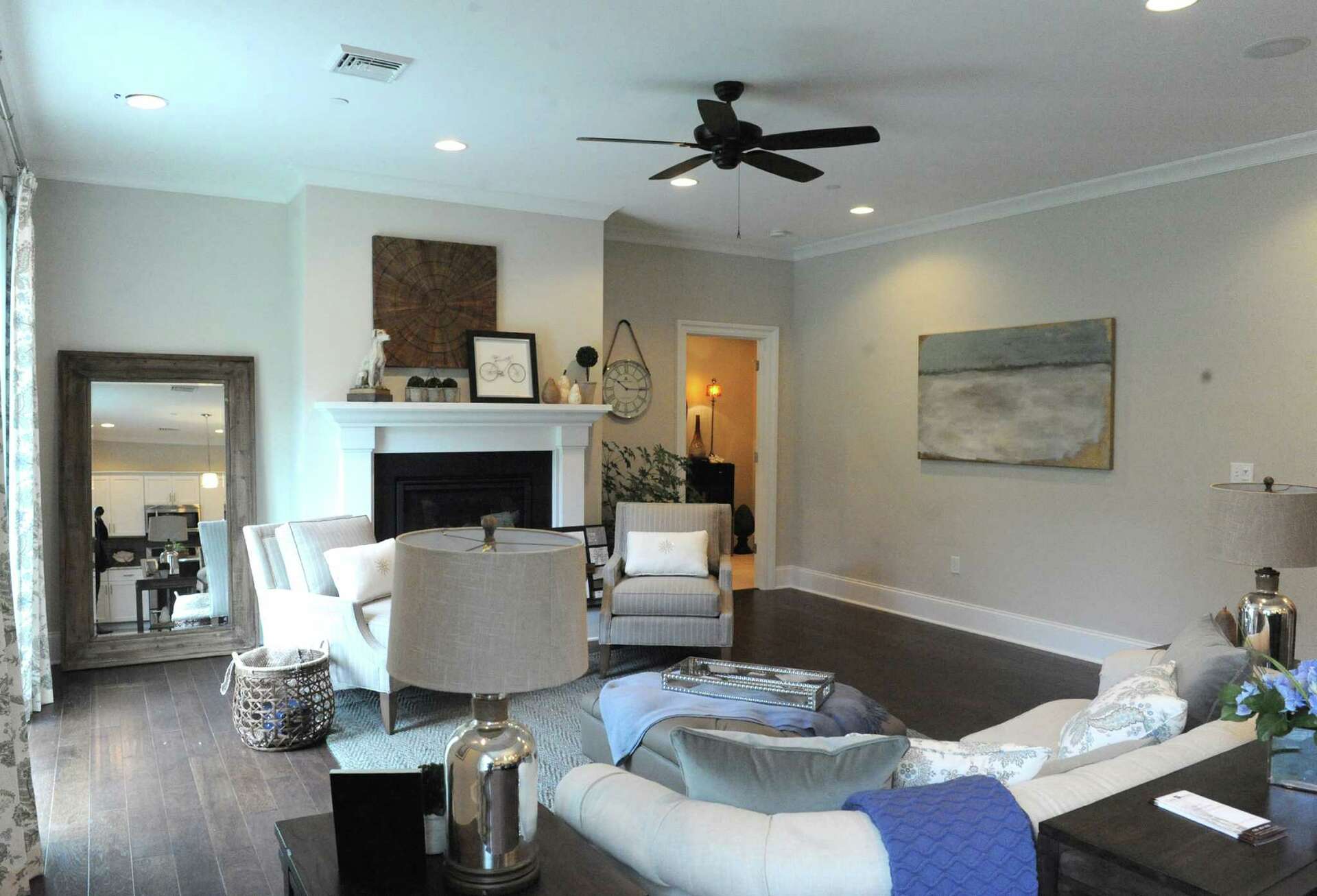 Time to tour the 2014 Vanguard Showhouse
