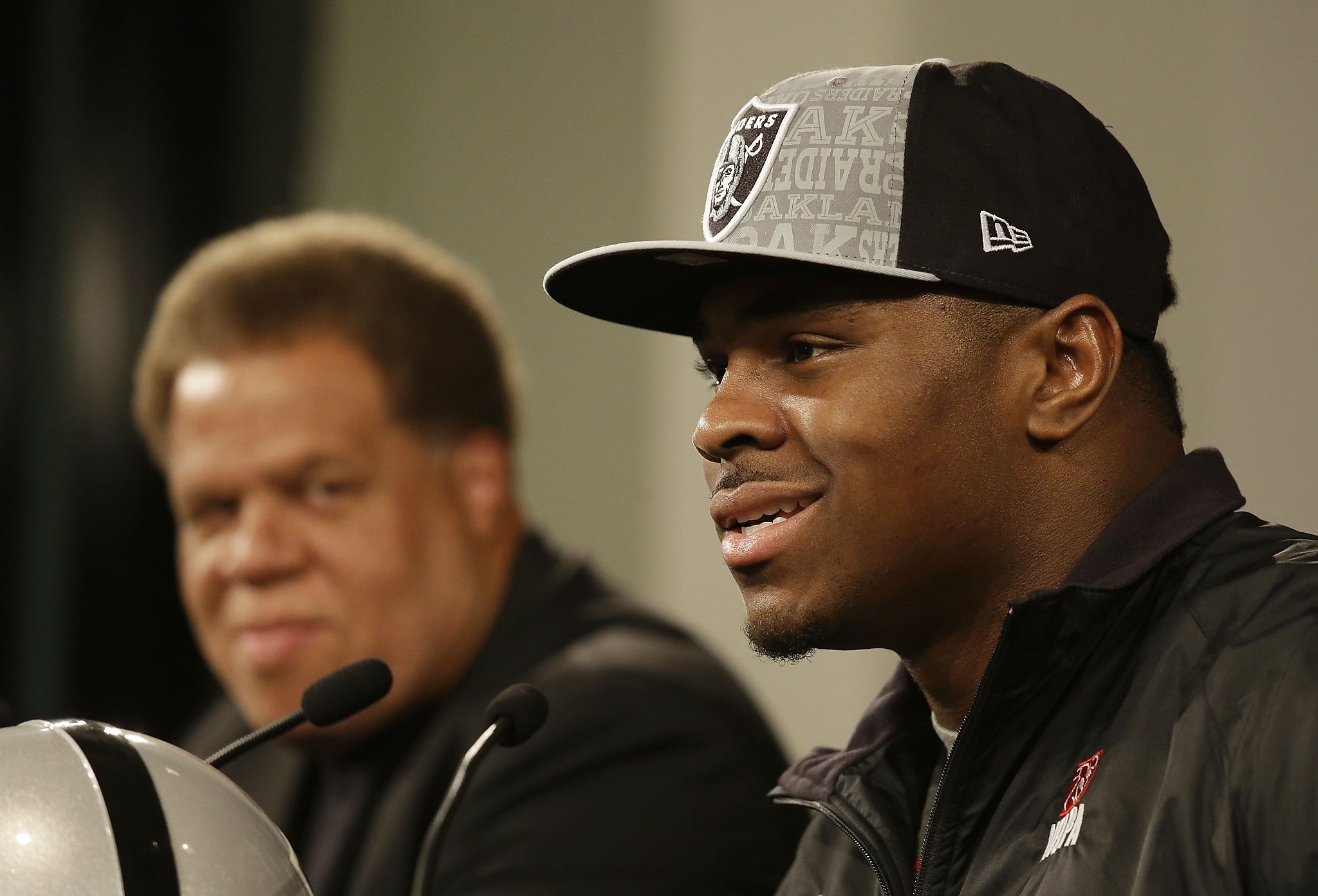 Raiders' top draft pick, Mack, a 'tough kid' - just ask Dad