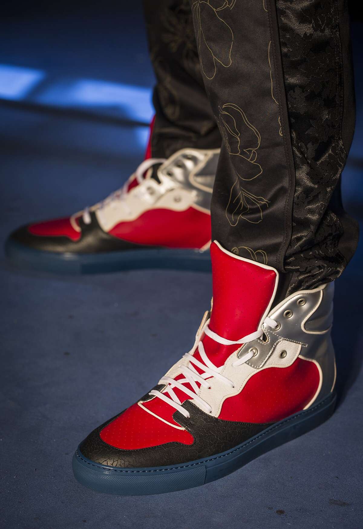 Men's look for spring mixes activewear with tailoring