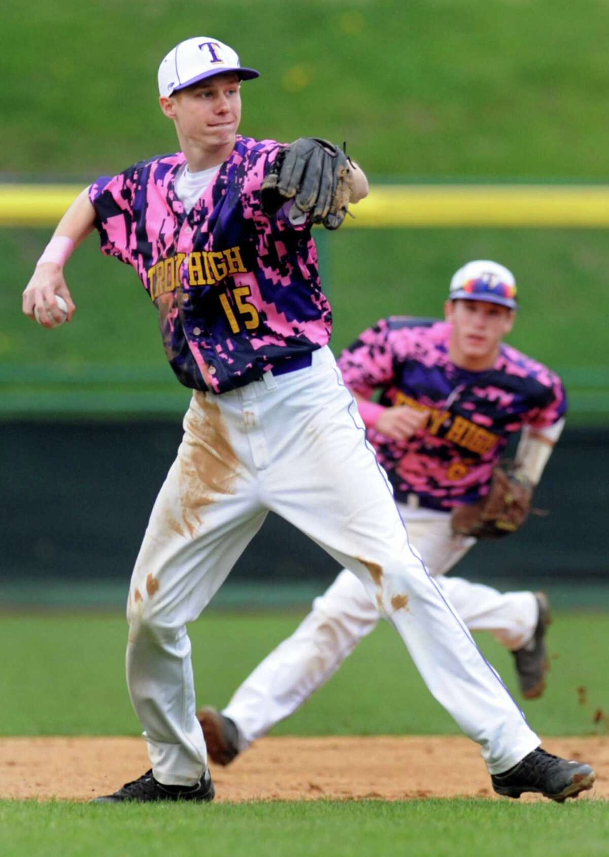 Flying Horses pull out thriller