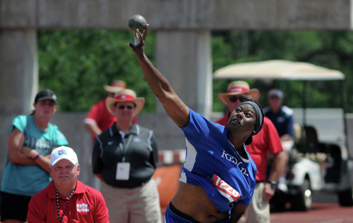 Legally blind pole vaulter soars as role model at state meet