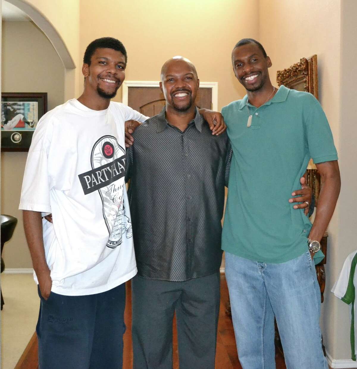 Astros manager thankful for mother's watchful eye