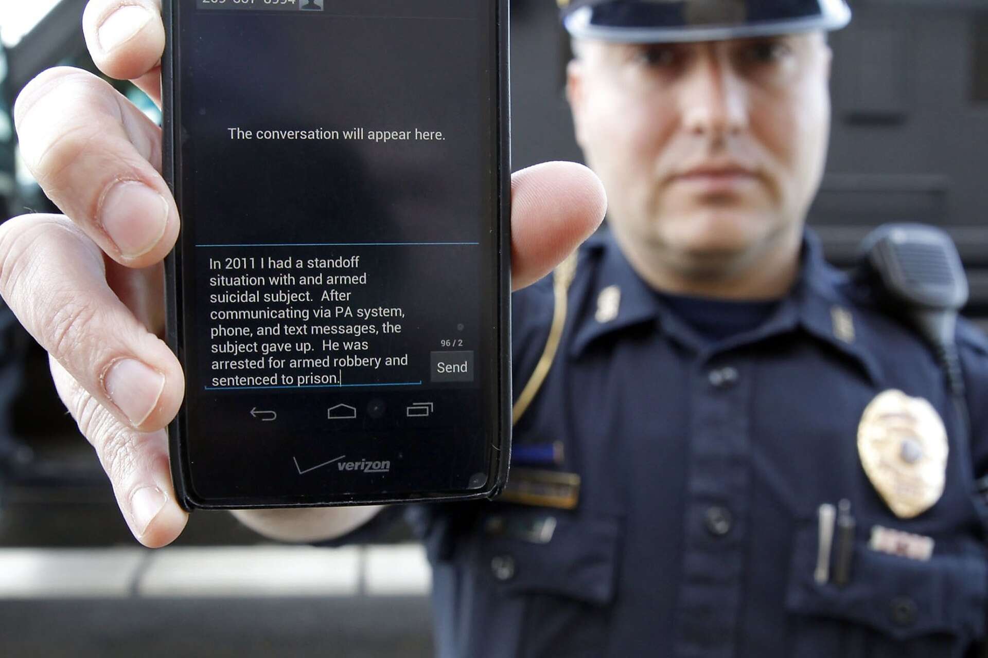 Police negotiators add texting to crisis training