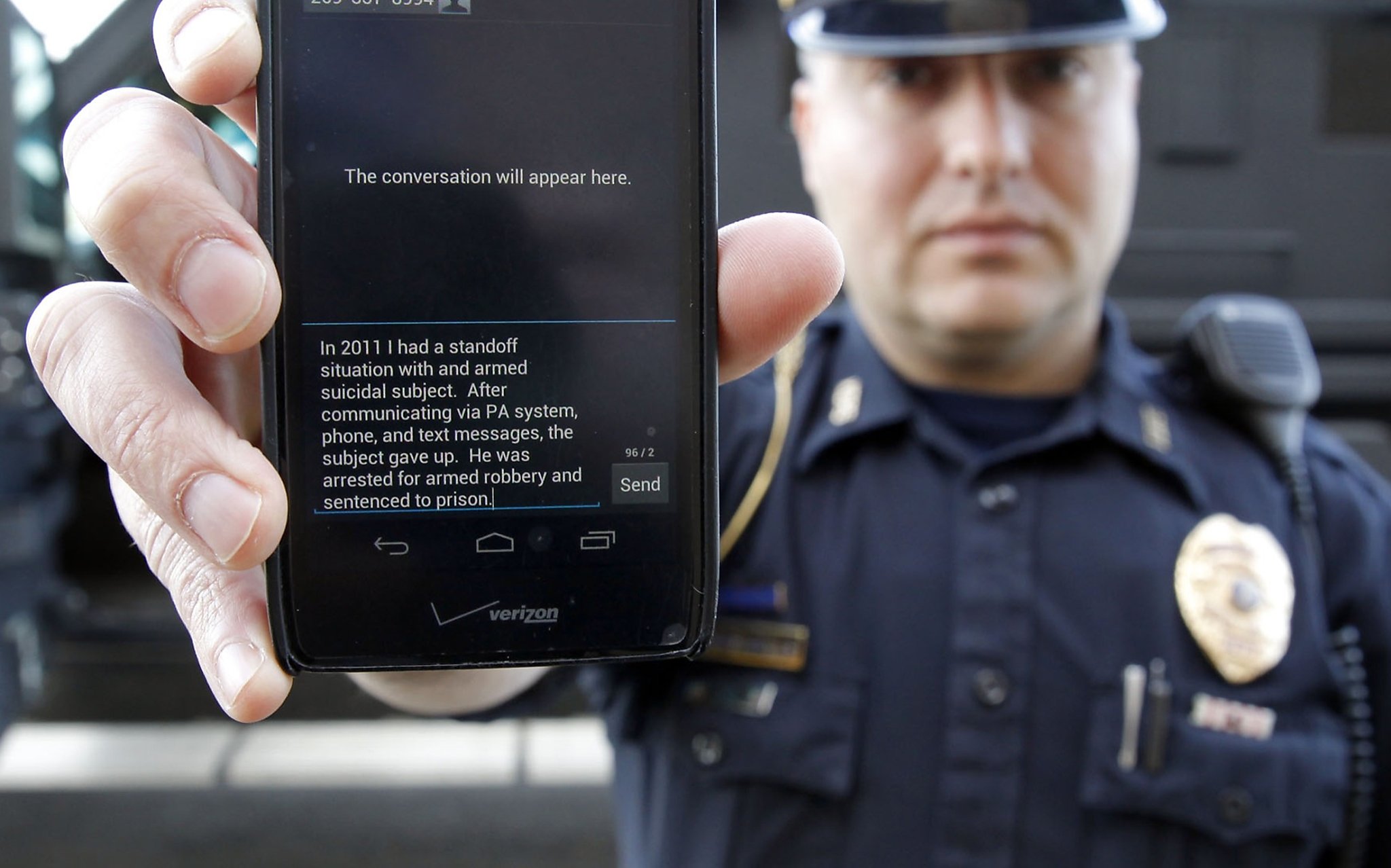 Police negotiators add texting to crisis training