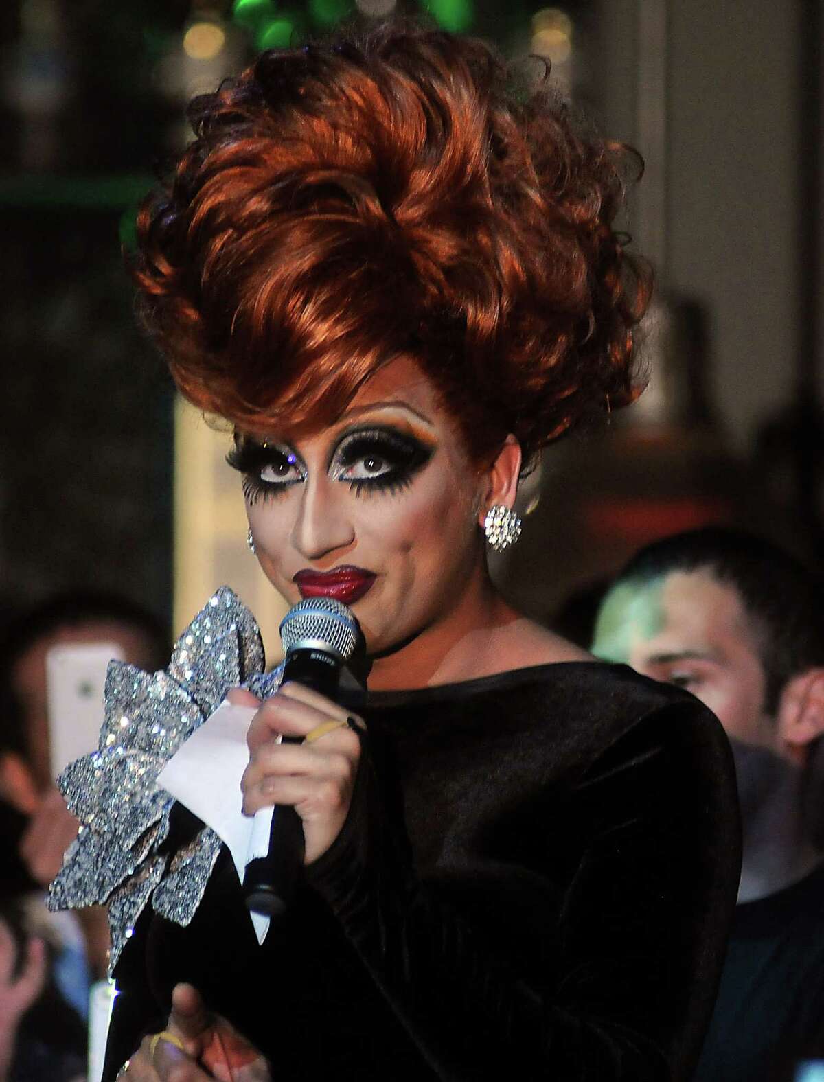 Bianca Del Rio from 'Drag Race' takes the stage