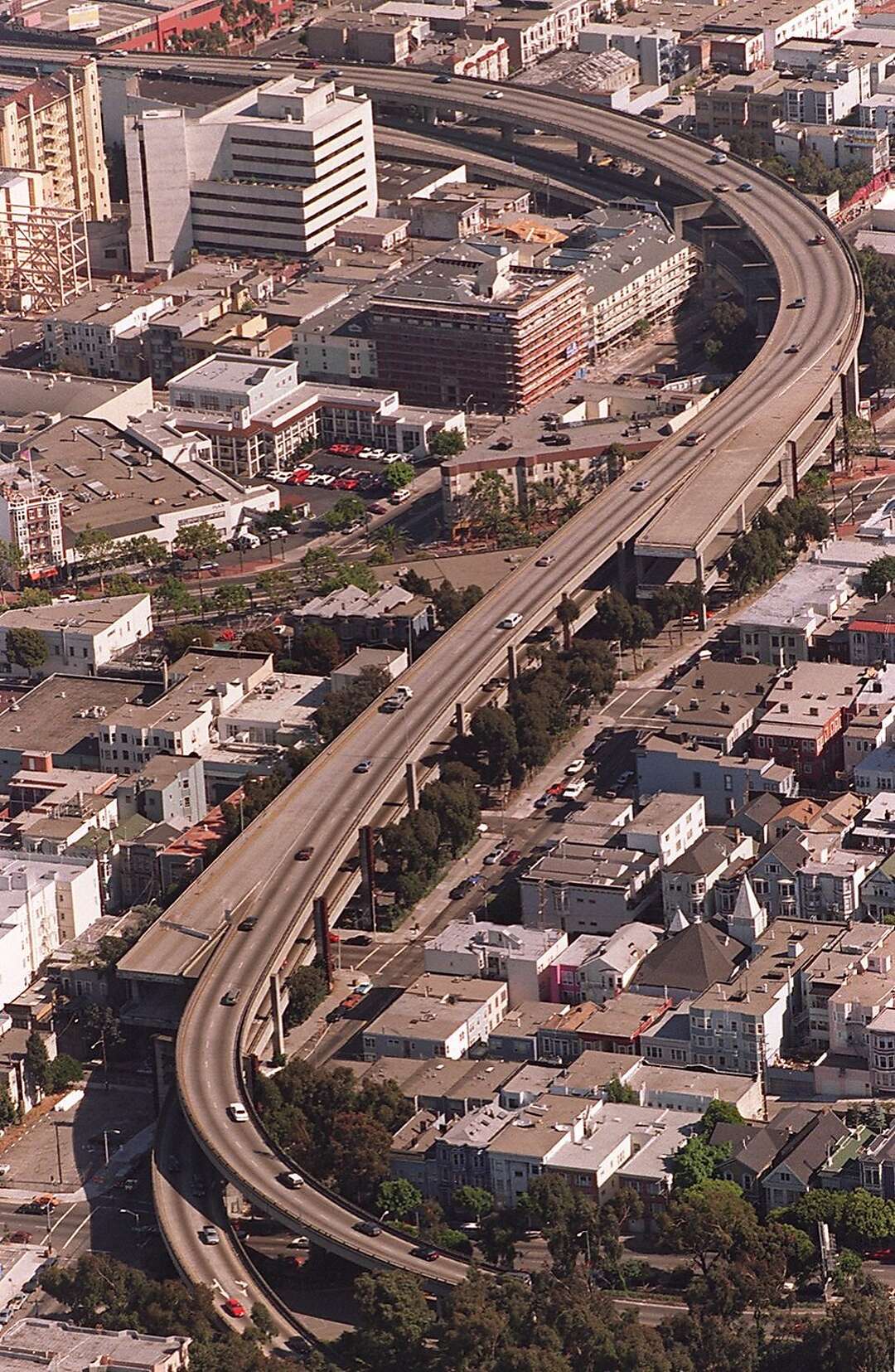 Road to rebirth? S.F.'s post-freeway Octavia may be a model