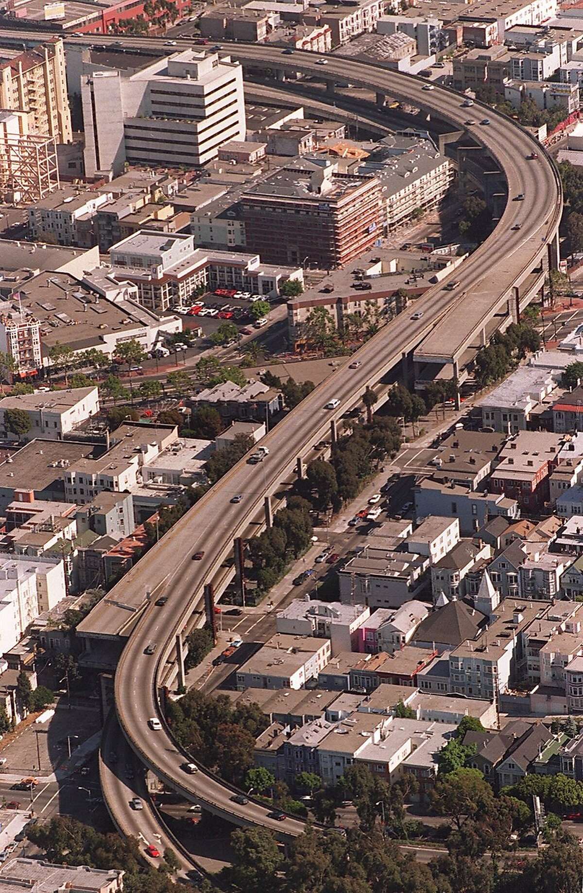 Road to rebirth? S.F.'s post-freeway Octavia may be a model