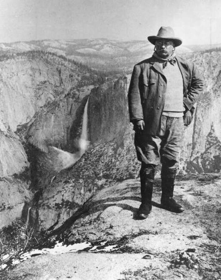 Connelly: Trump likes Confederate memorials but not national monuments ...