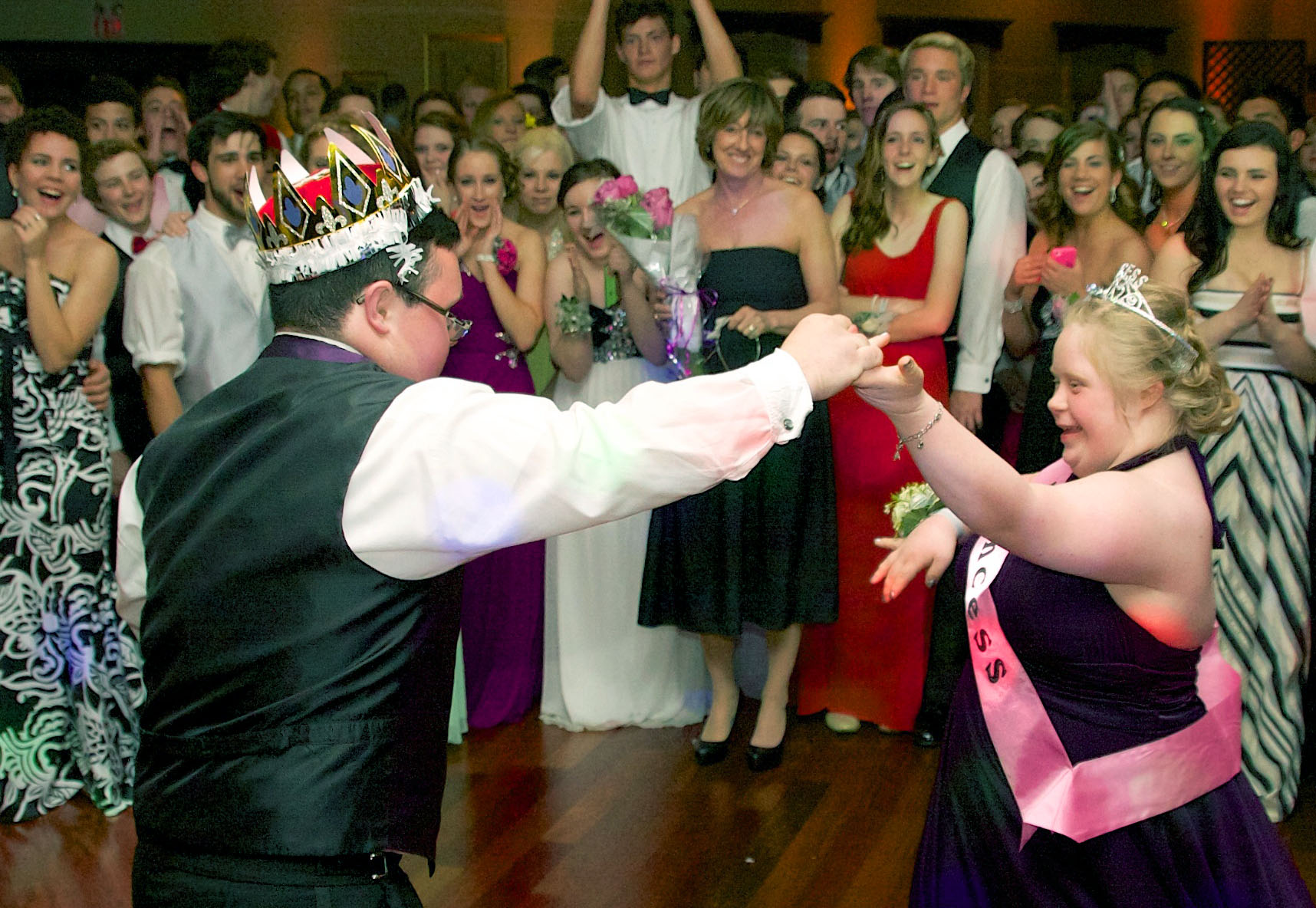 A memorable evening at the Junior Prom