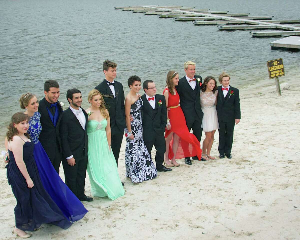 A memorable evening at the Junior Prom