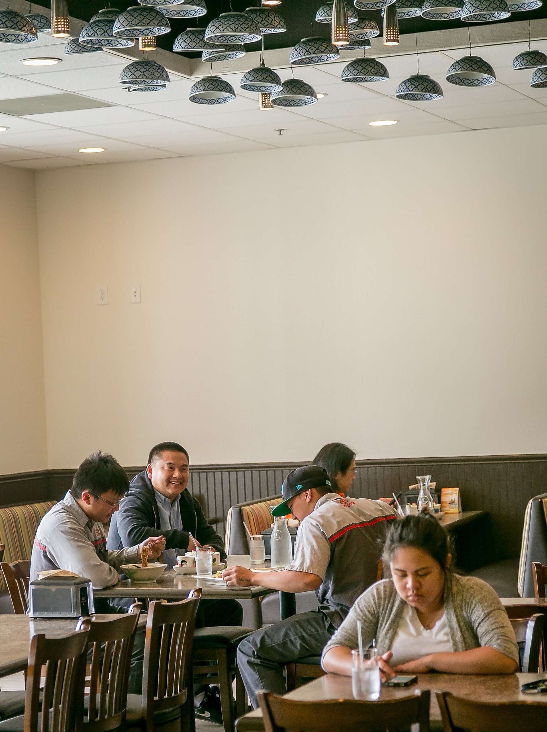 Bargain Bite: Ran Kanom Thai Noodle, San Pablo