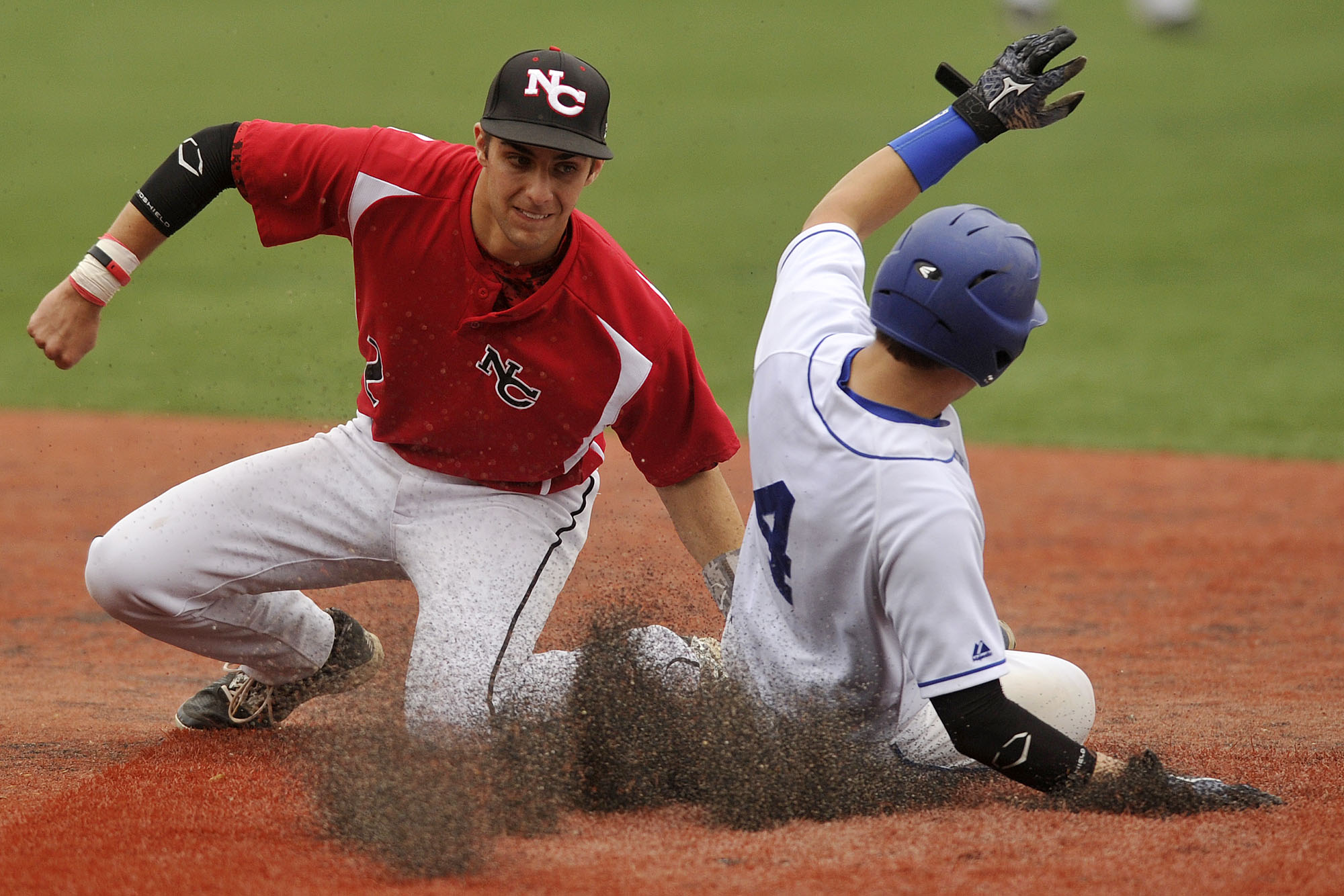Toth's grand slam lifts New Canaan baseball over rival Darien