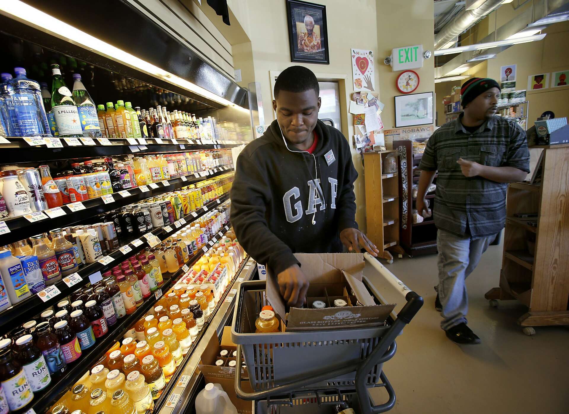 Small, full-service markets whet appetites for local