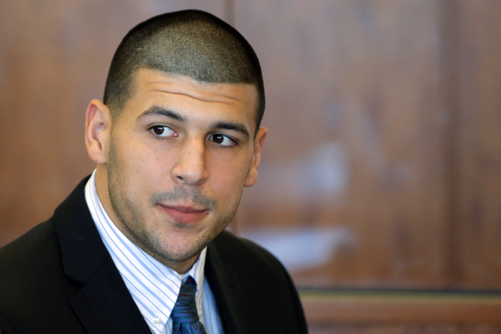 New indictment means ex-Patriot Hernandez to face three murder charges