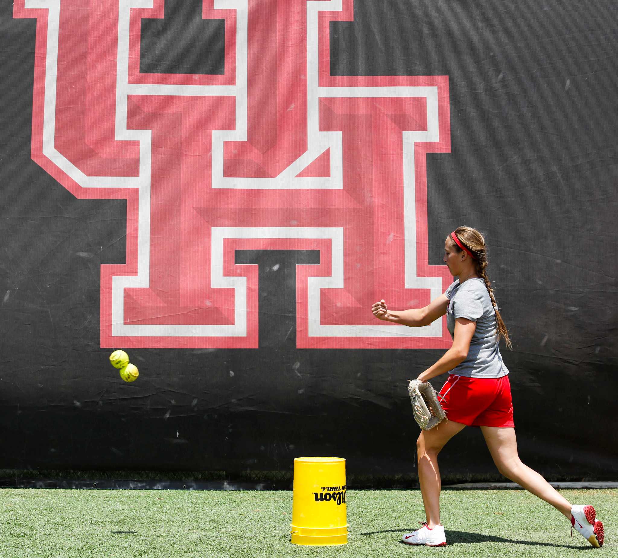 UH softball team wants to make most of its chance