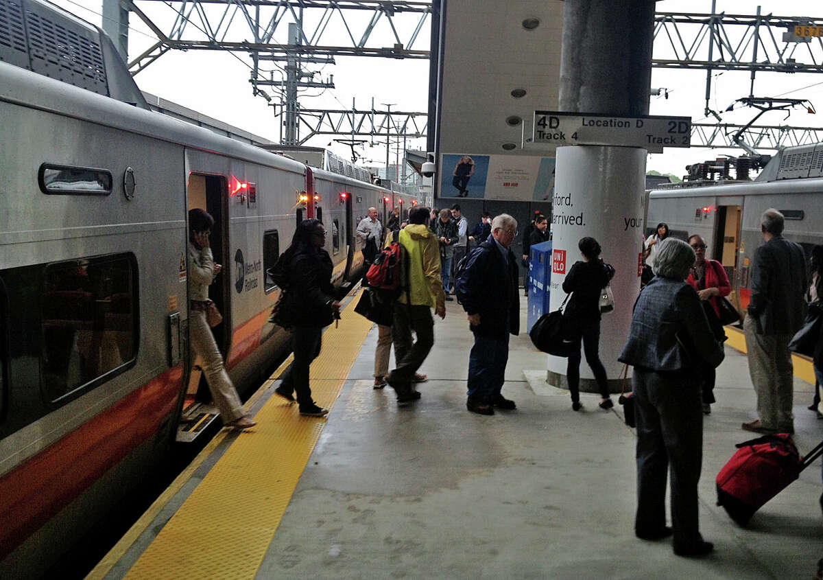 Downed wires delay Metro North trains