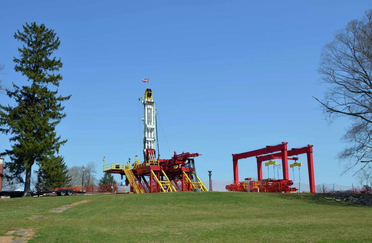 Century-old water driller's new rigs walk into oil field service