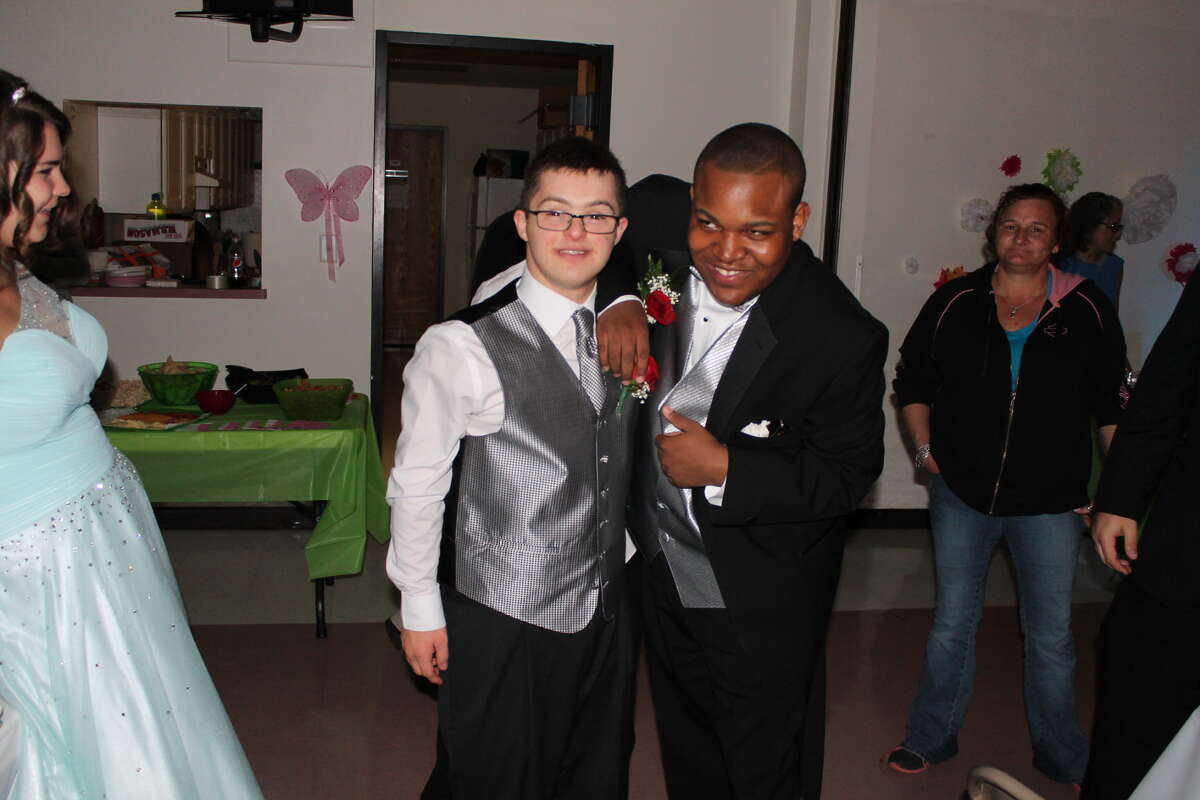 SEEN: Wildwood School Prom