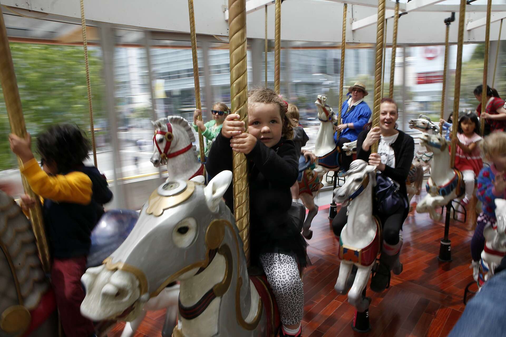 S.F. carousel takes a turn for the better after repairs