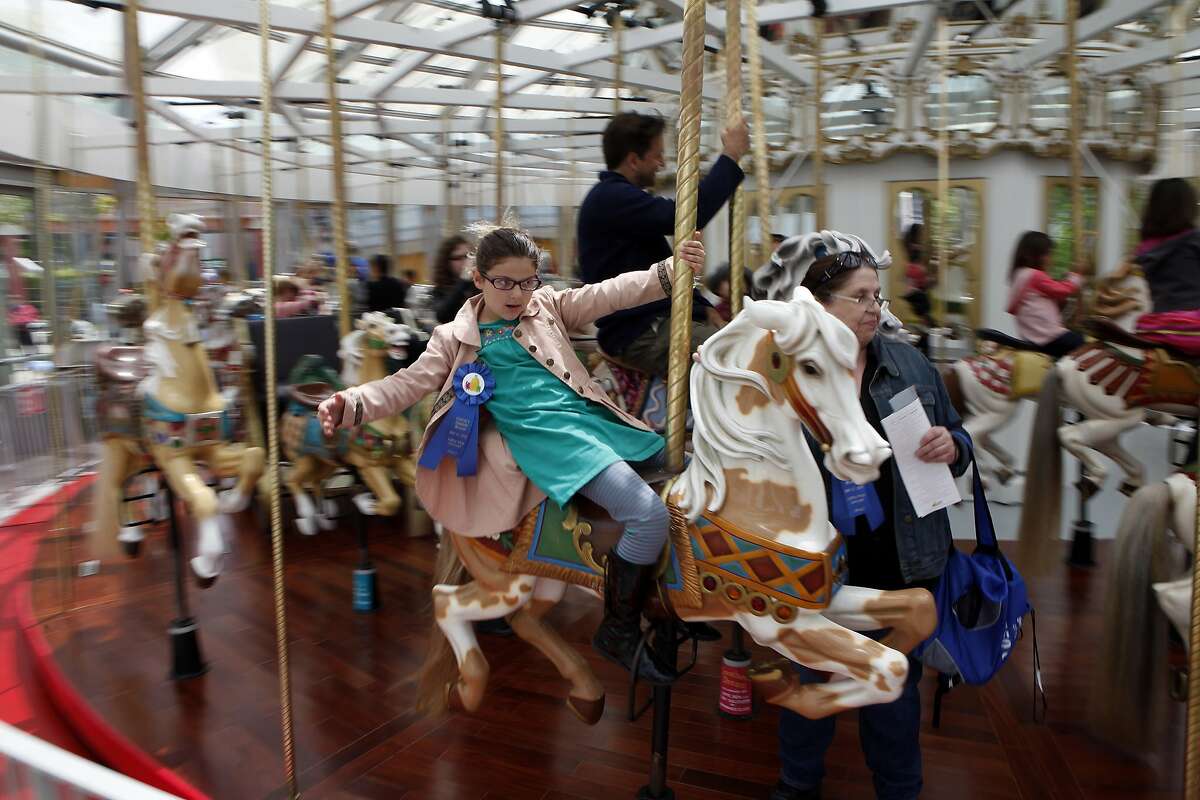 S.F. carousel takes a turn for the better after repairs