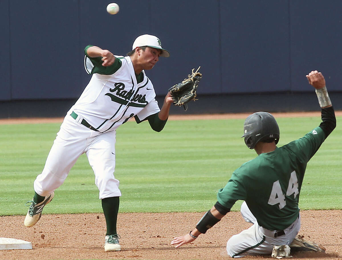 Reagan baseball team rolls to Region IV-5A semifinals