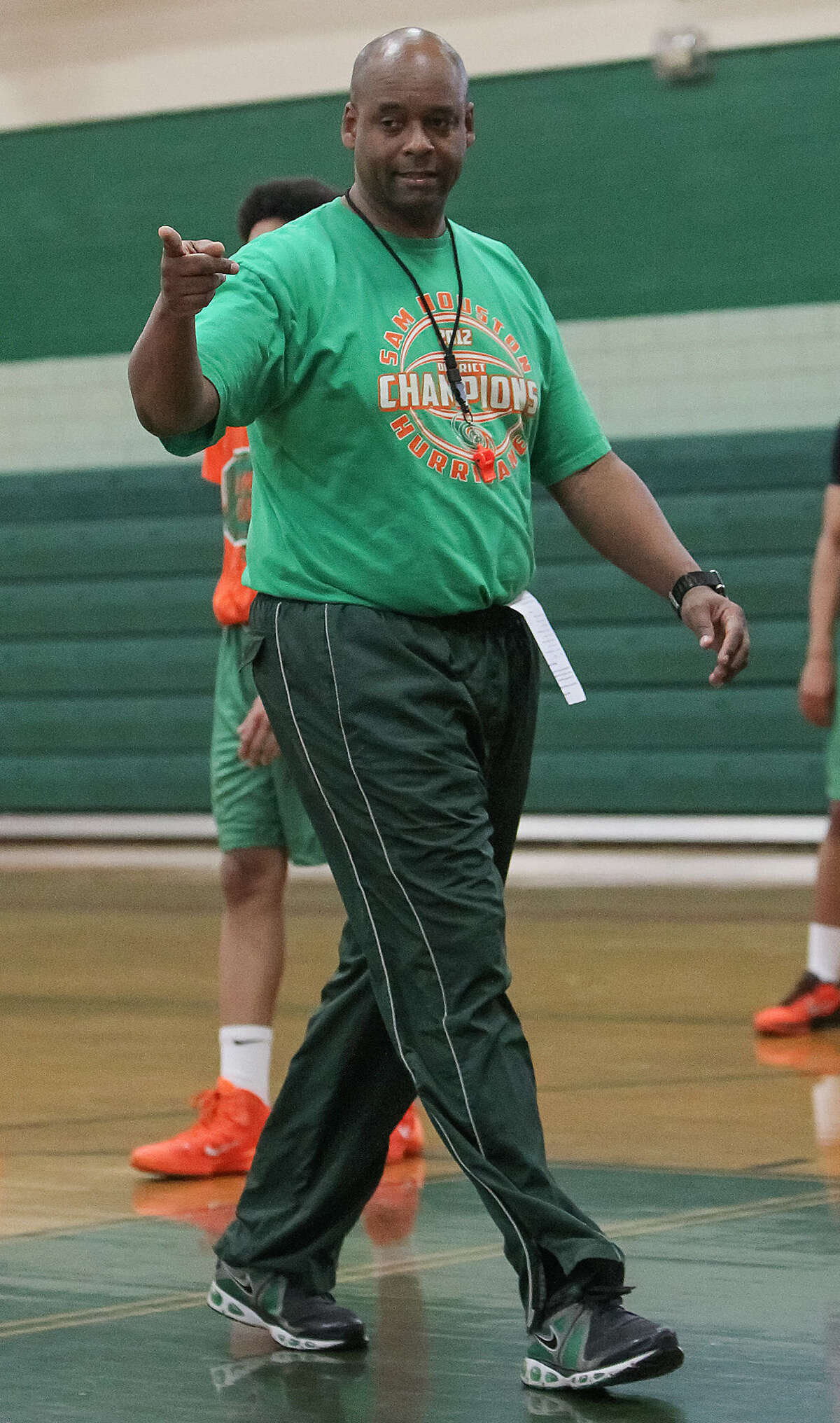 Sam Houston hoops coach to guide Smithson Valley