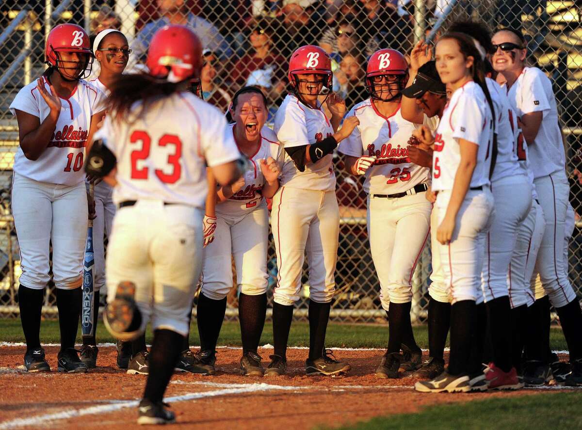Bellaire softball team finally clears hurdle