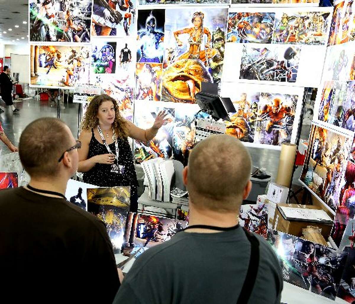 Houston couple plans comic book store wedding