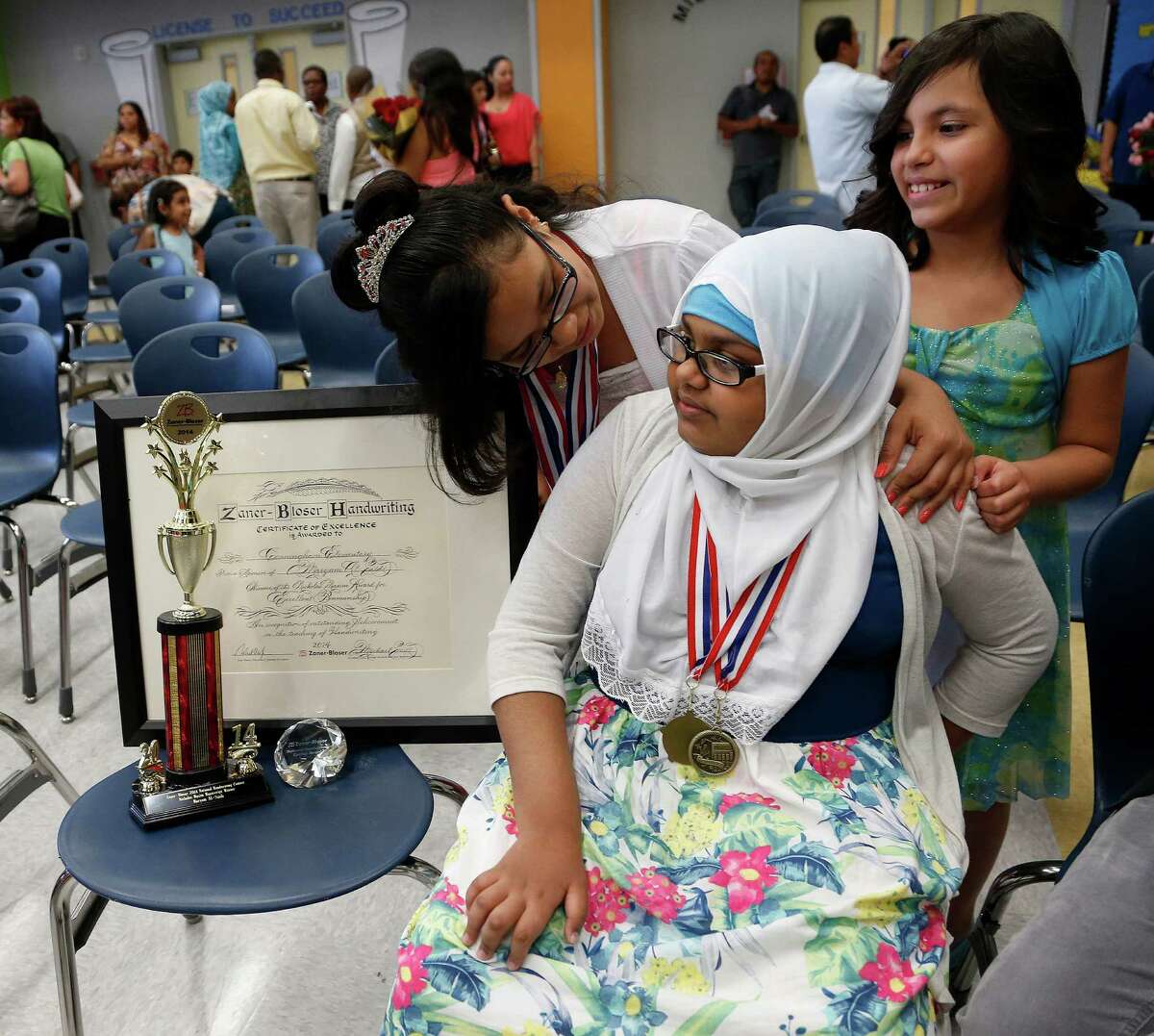 5th grader overcomes nerve disease to win writing award