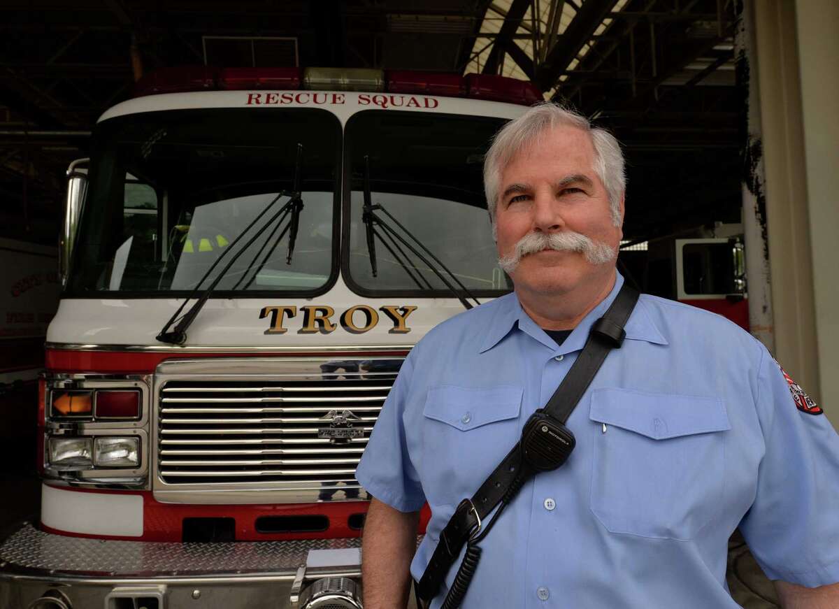 Troy firefighter retires after 30 years on job