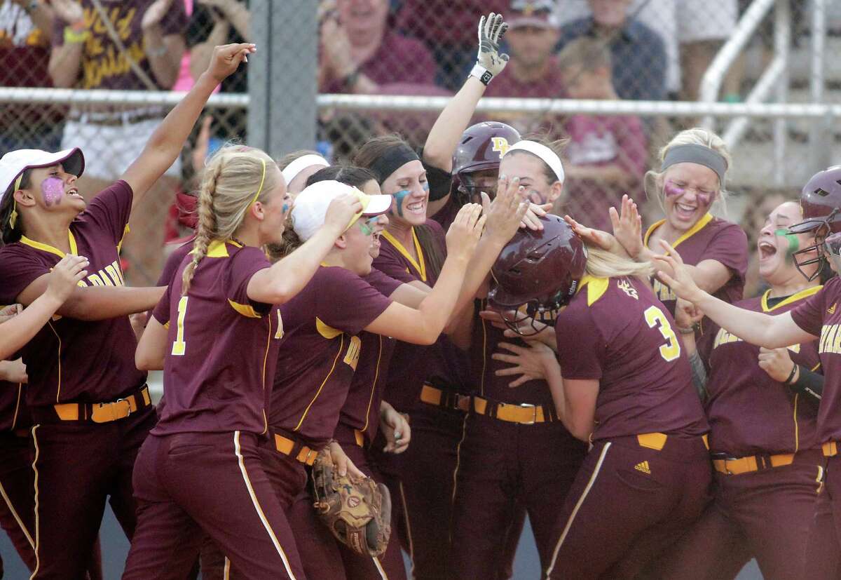 Bats back Plocheck as Deer Park draws even with Bellaire