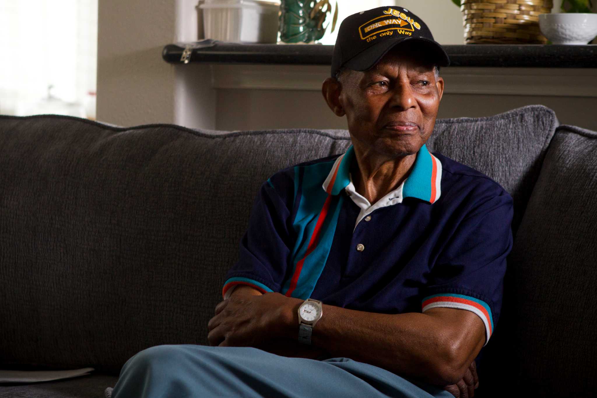 Former Negro Leagues baseball player Raymon Lacy dies at 97