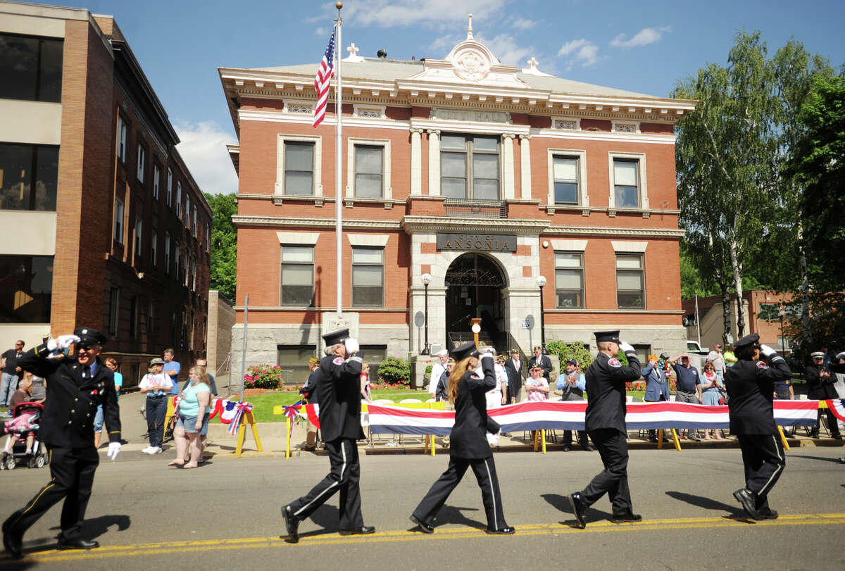 Ansonia parade celebrates, commemorates