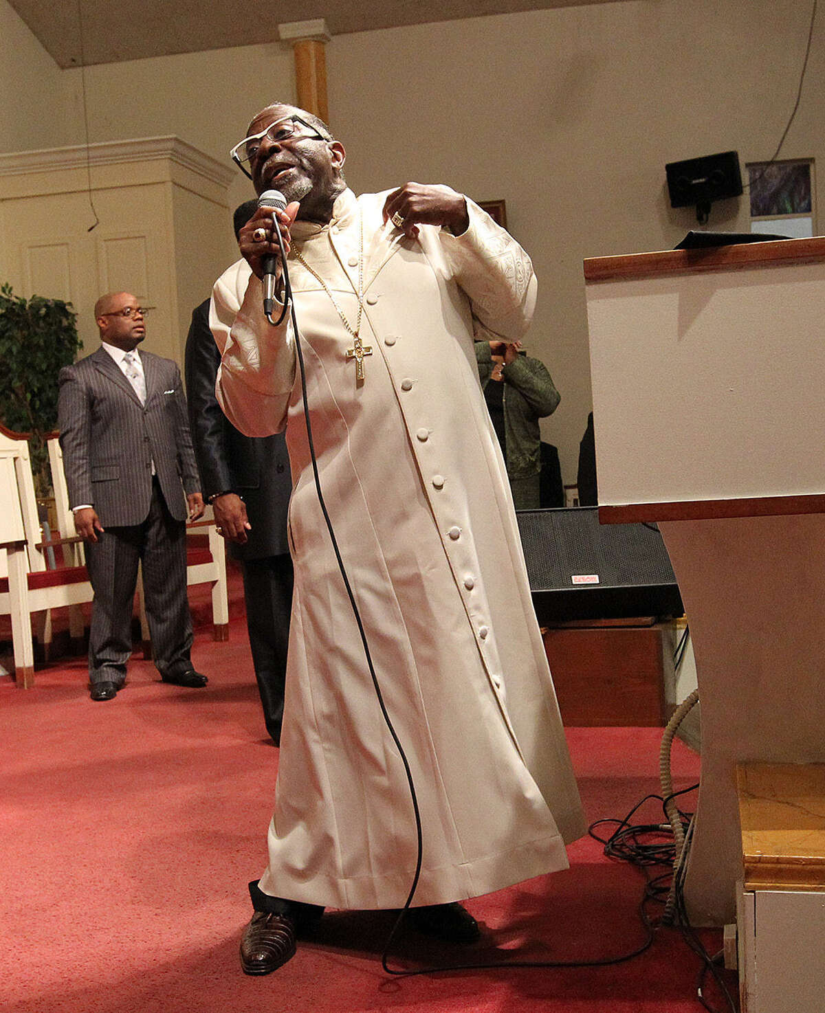 S.A. church celebrates 100 years