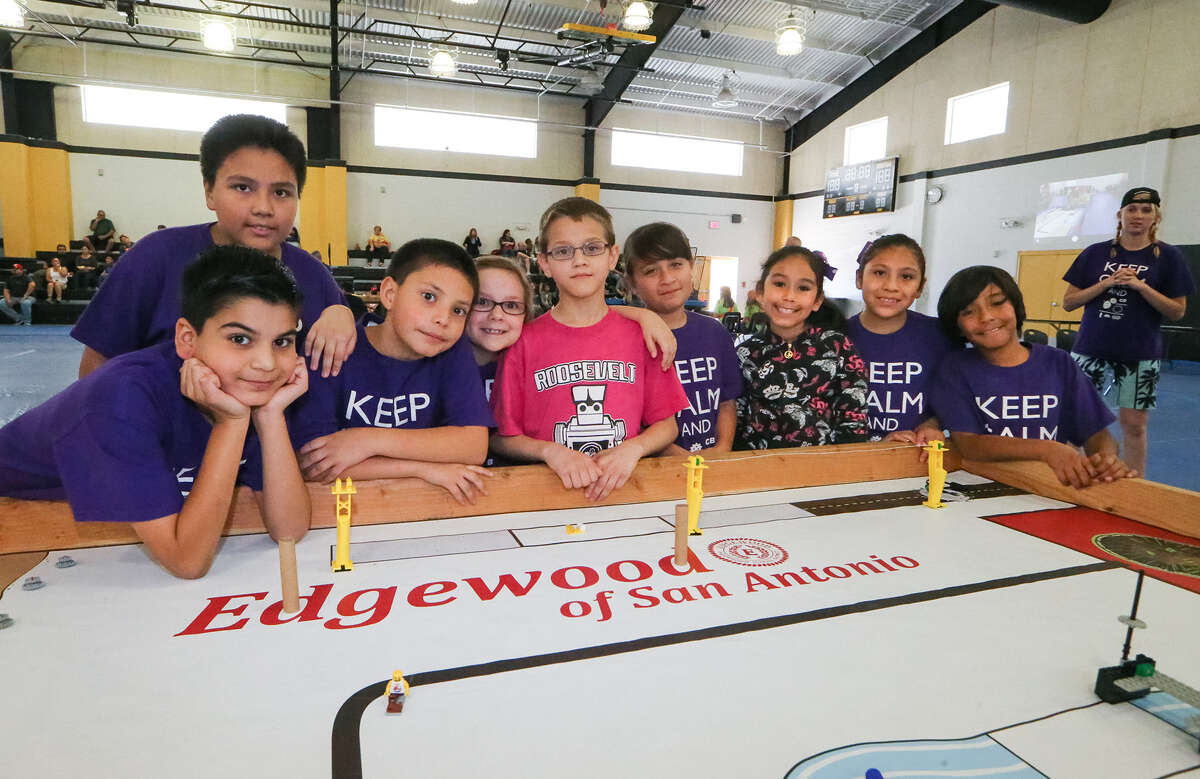 Students face down disaster at Edgewood robotics challenge