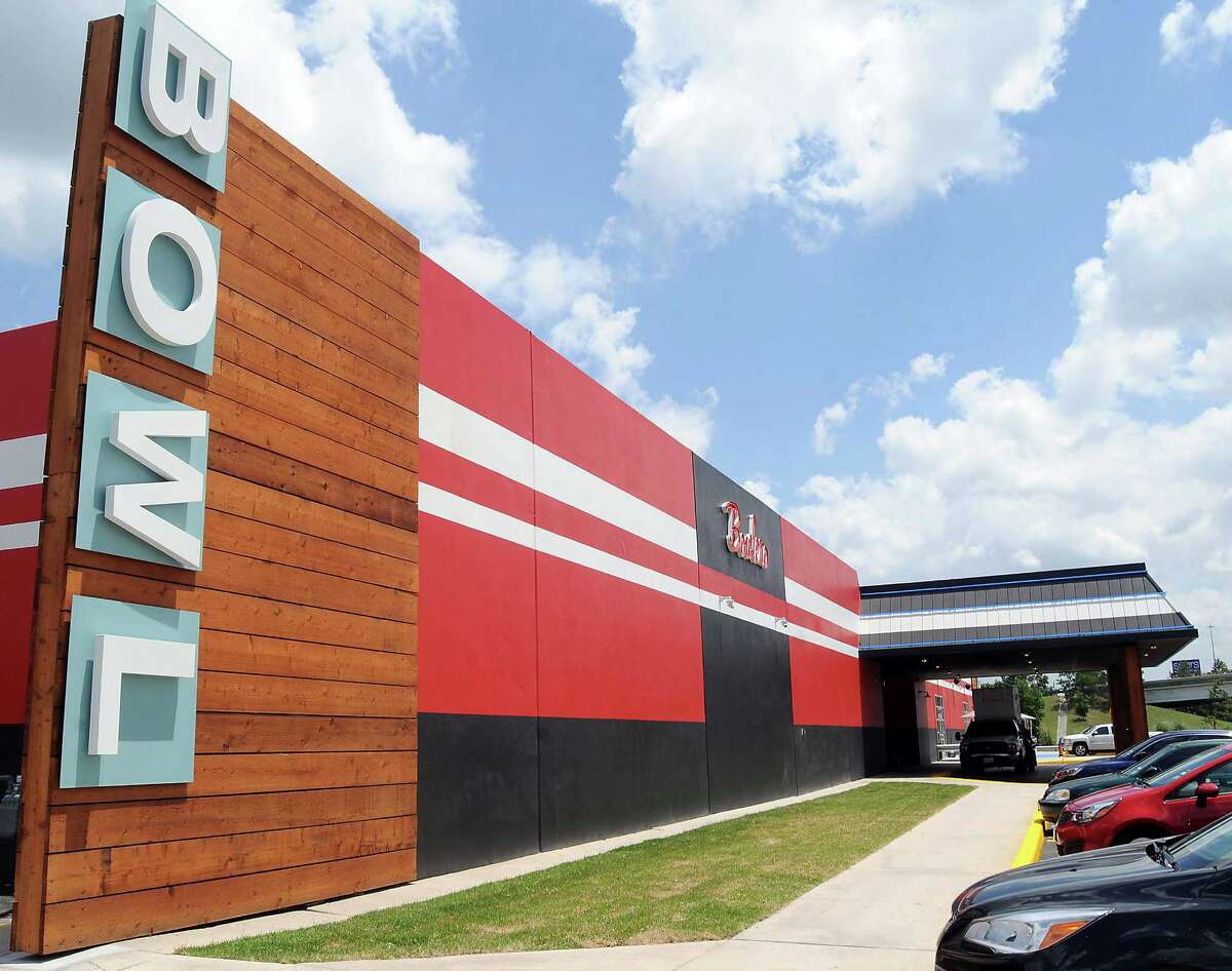 'Retro-modern' bowling alley Bowlero opening in San Antonio