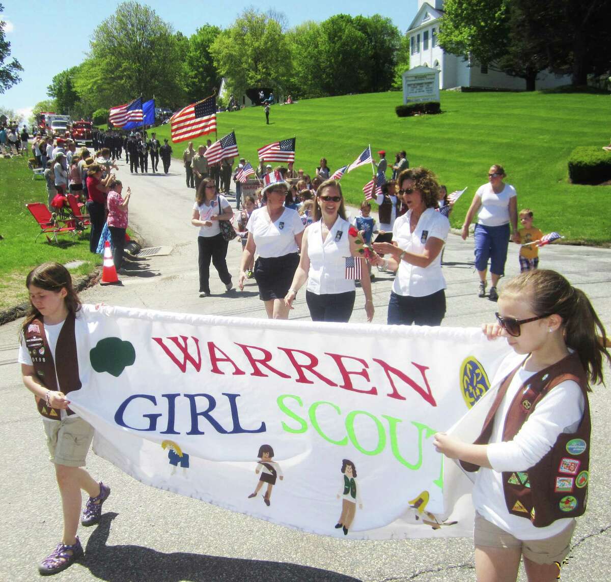 Warren offers a solemn salute to its war dead