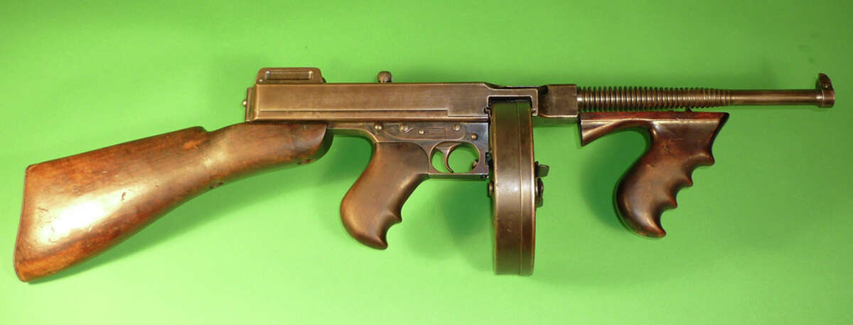 Conroe pilot’s dad tuned up Bonnie & Clyde’s famed V-8 car during stop ...