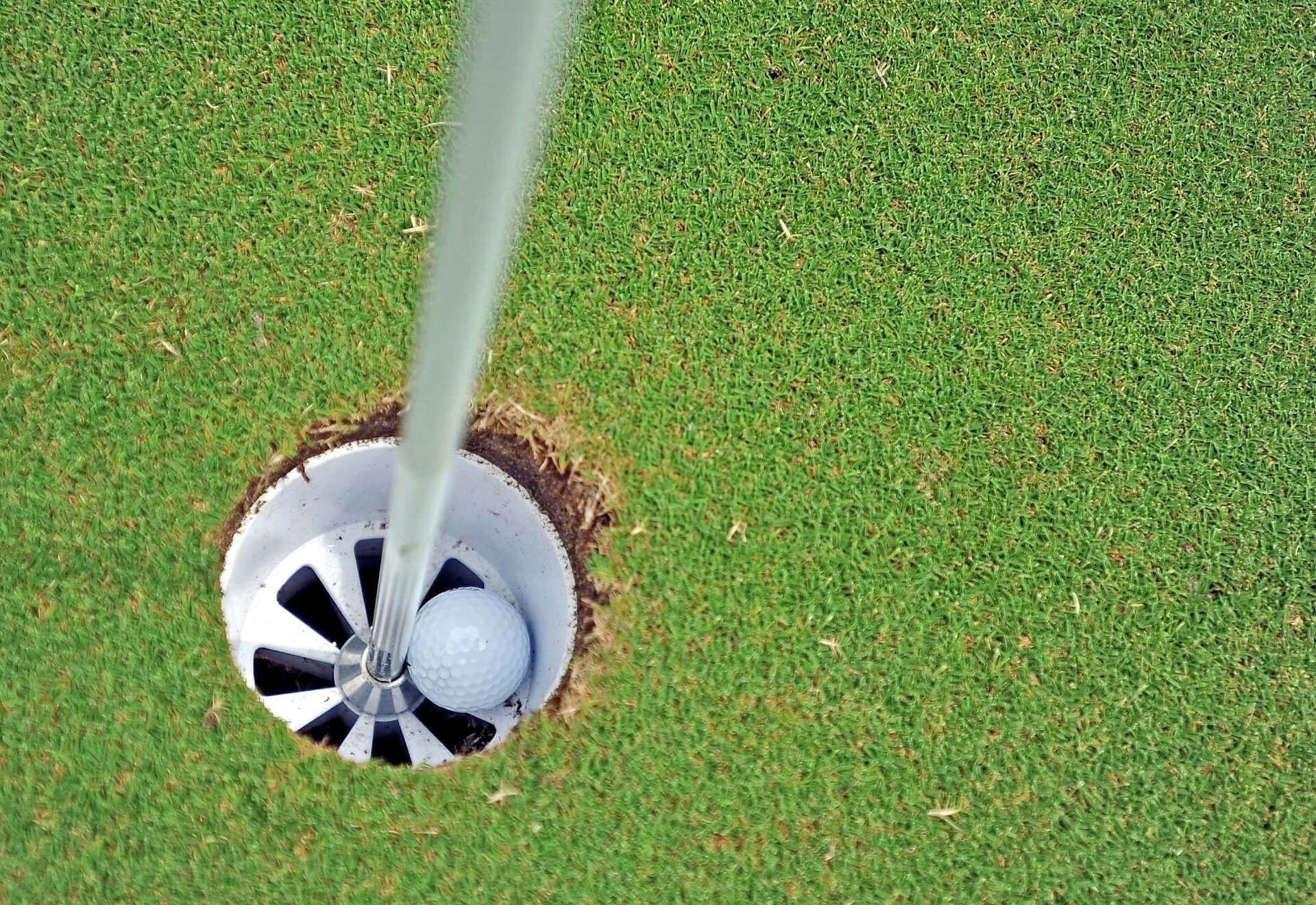 Golfers at Sunset Grove, Chambers County golf courses hit hole-in-ones