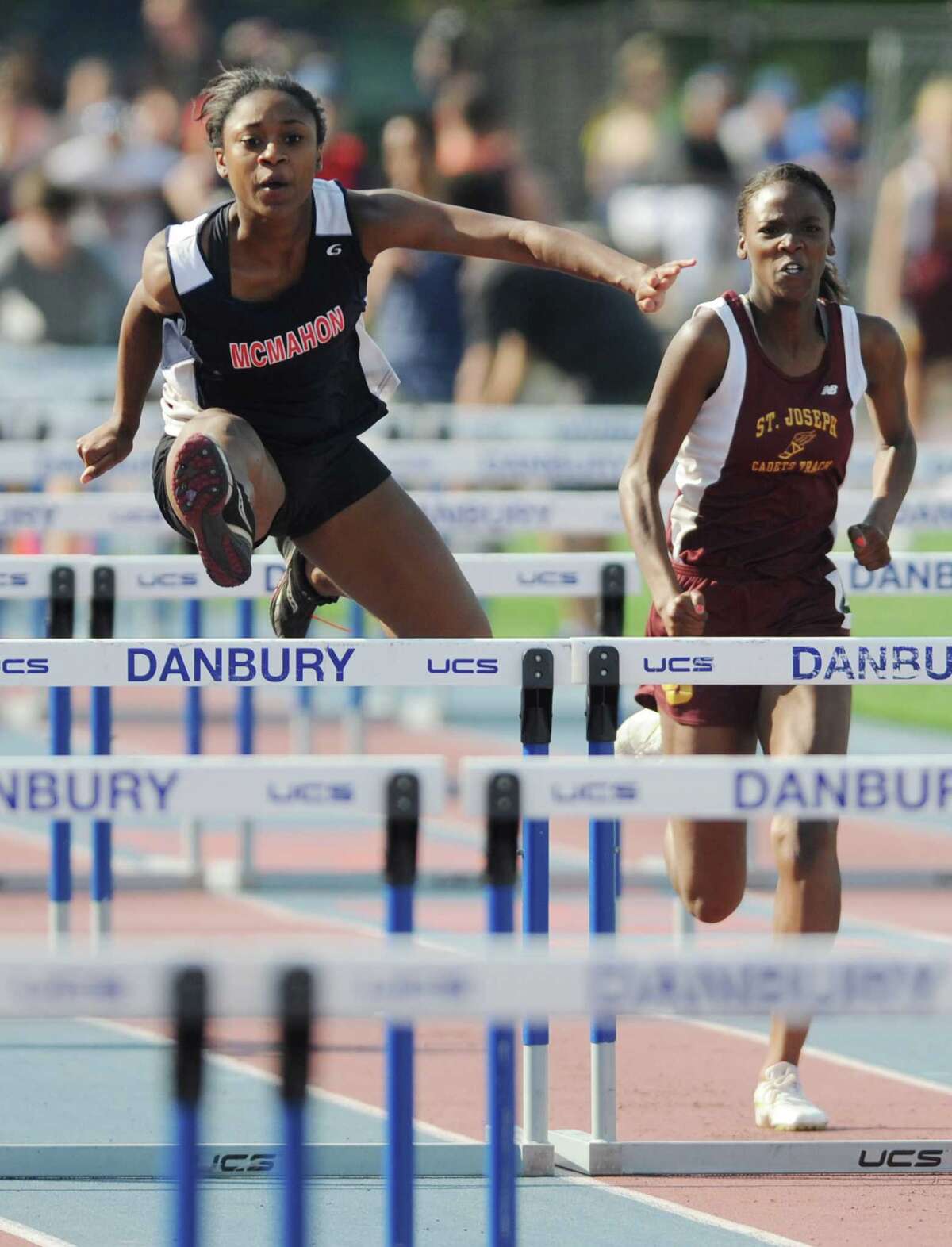 FCIAC Boys and girls track results
