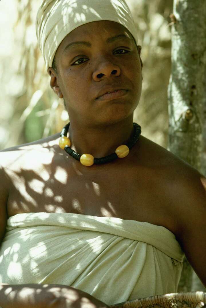 Maya Angelou, famed memoirist, poet, renaissance woman, dies at 86