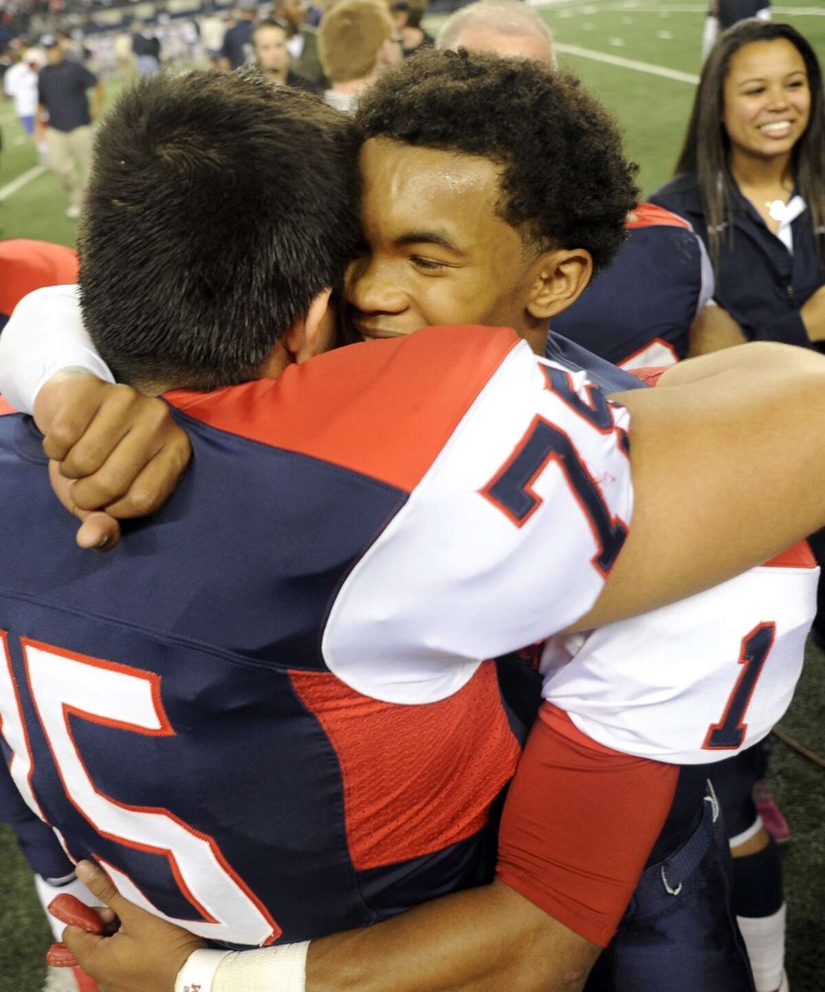 Highly touted QB aims to follow father to Aggies