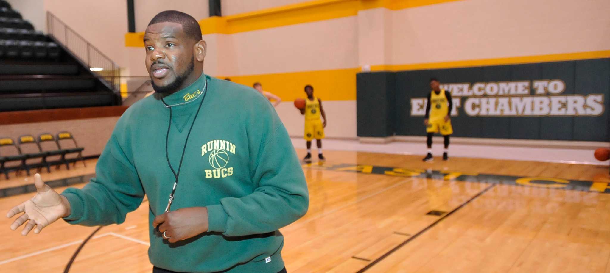 WO-S names Hancock new basketball coach