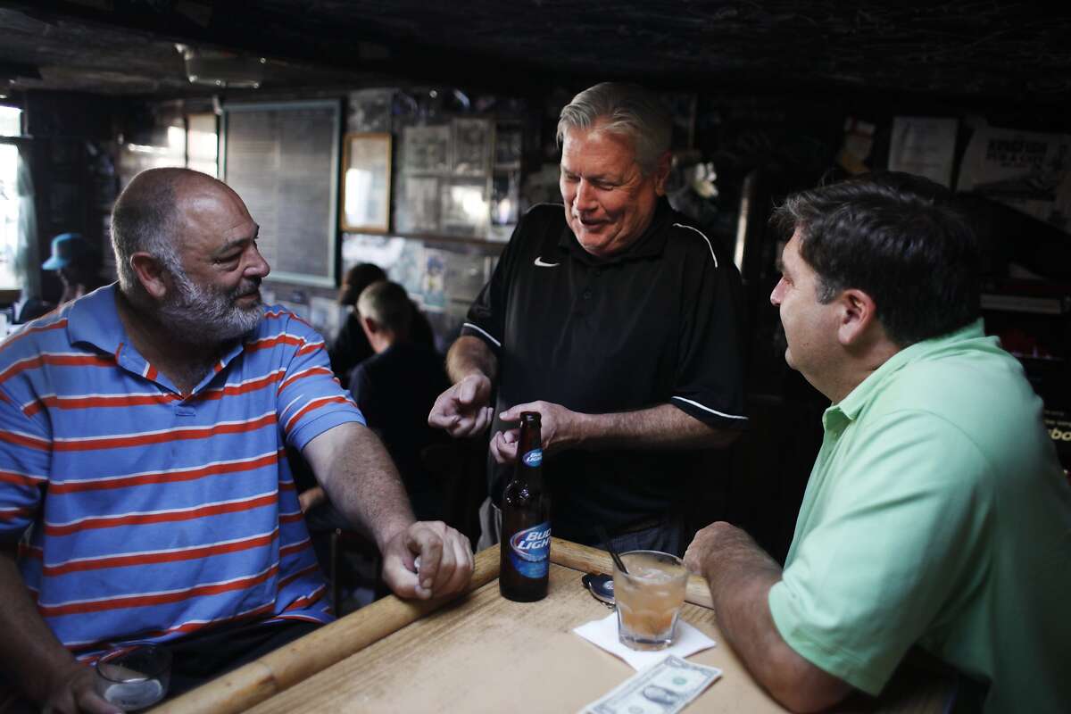 Oakland's Kingfish Pub moving - building and all